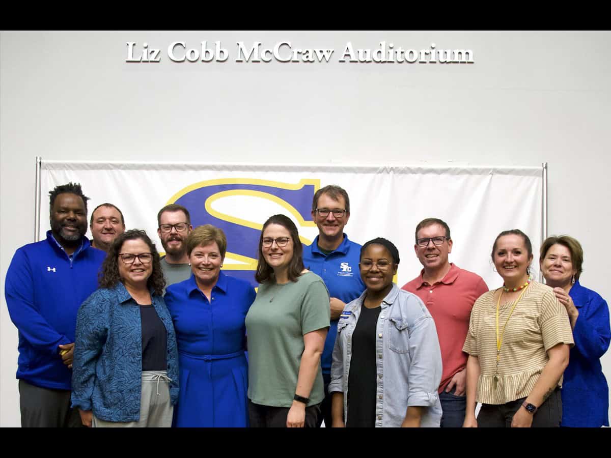 Southeastern dedicates Liz Cobb McCraw Auditorium inside Student Union ...